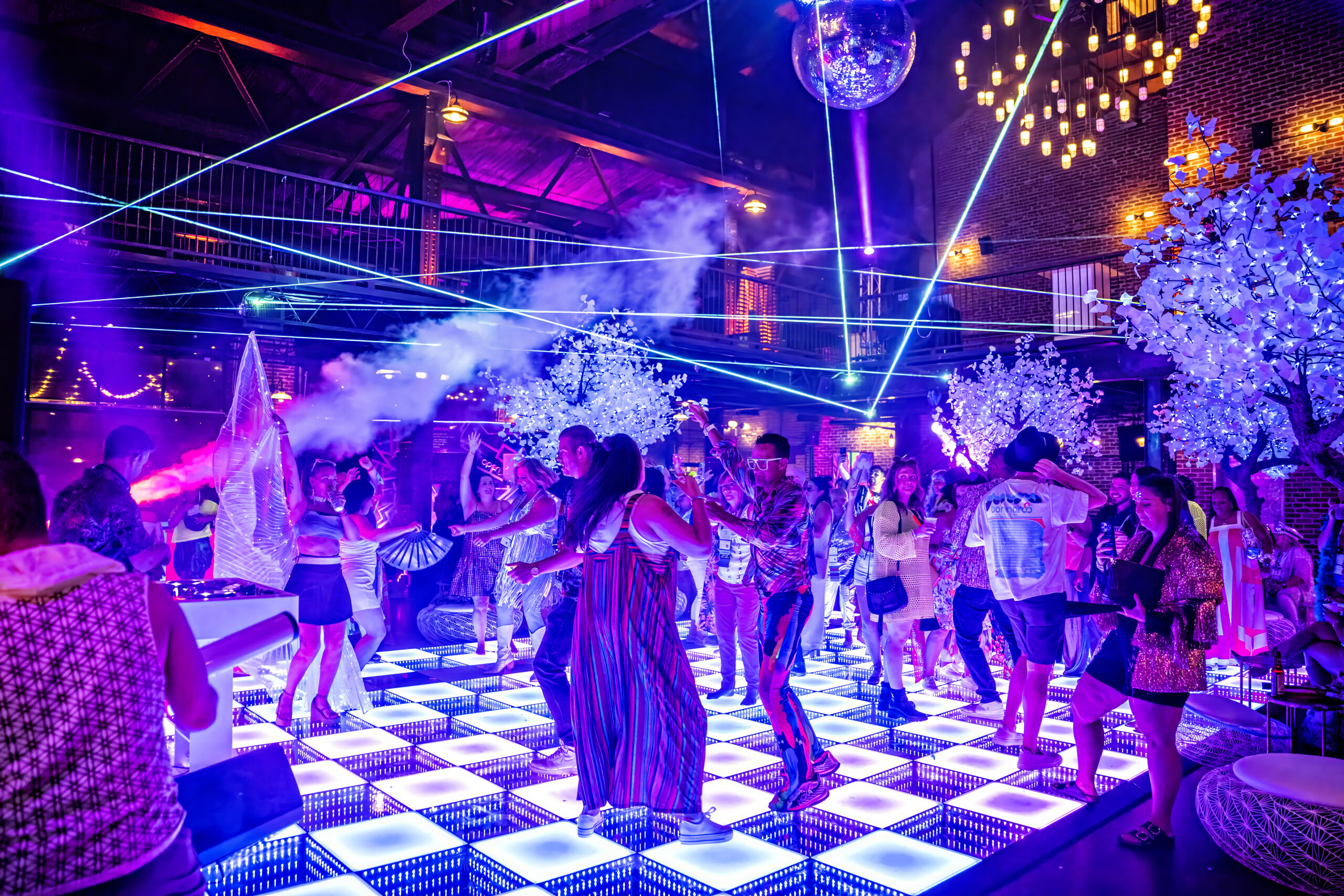 Elite Entertainment | Denver DJ & Event Services | Event Lighting